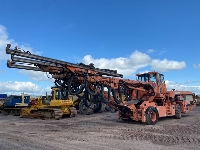 Machinery & trucks in UK | IronPlanet & Ritchie Bros