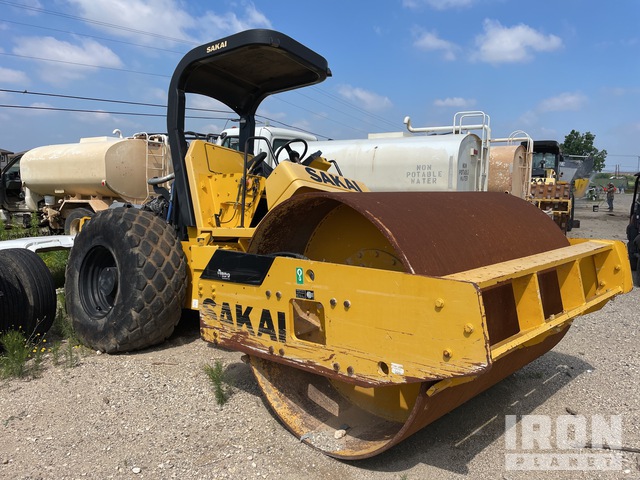 2018 Sakai SV540 Smooth Drum Compactor in Pflugerville, Texas, United ...