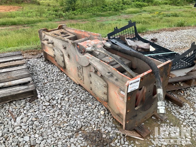 NPK GH-10 Hydraulic Breaker in Paducah, Kentucky, United States ...