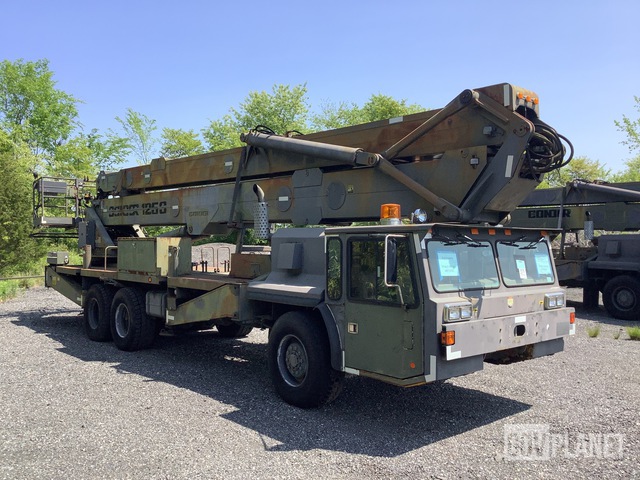 Surplus Condor 125/S 119 ft on 1998 Special Trucks Inc. Badger 6x6 COE ...