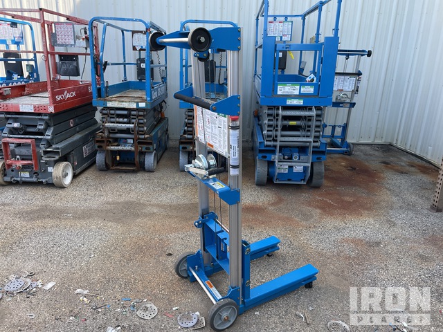 2022 Genie GL-4 Material Hoist (Unused) in Hartford, Wisconsin, United ...