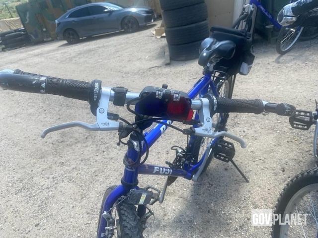 Surplus (2) Official Police Force Bicycles by Fuji America in Santa ...