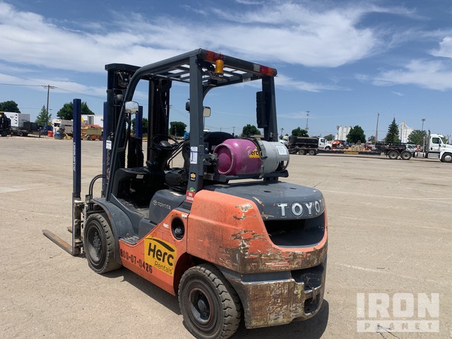 2015 (unverified) Toyota 8FGU30 6000 lb Pneumatic Tire Forklift in ...