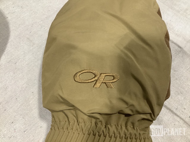 Surplus (55) Extreme Cold Weather Mitten Shells in Chambersburg ...