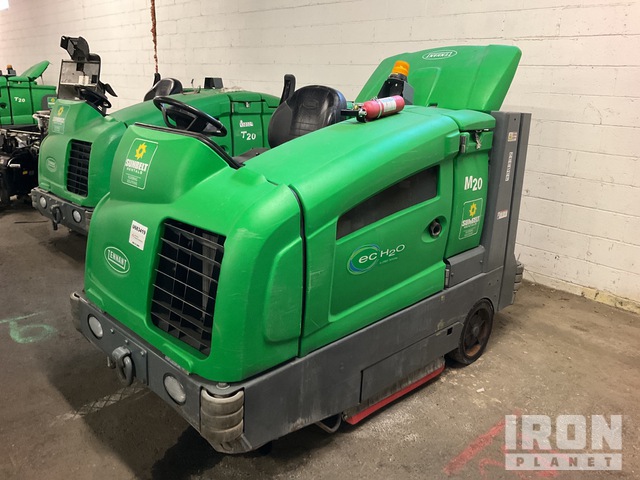 2016 Tennant M20 Ride-On Floor Sweeper in Kearny, New Jersey, United ...