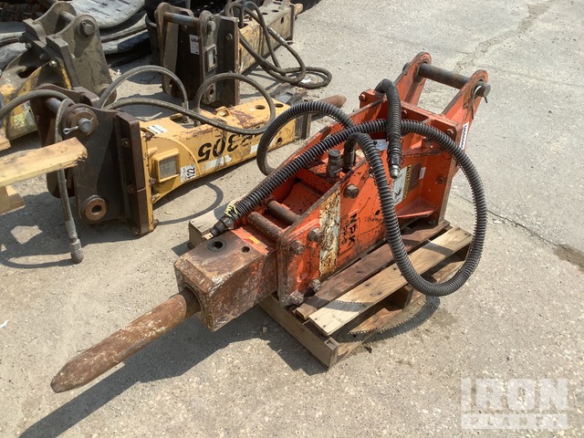NPK PH-3 Hydraulic Breaker in Des Moines, Iowa, United States ...