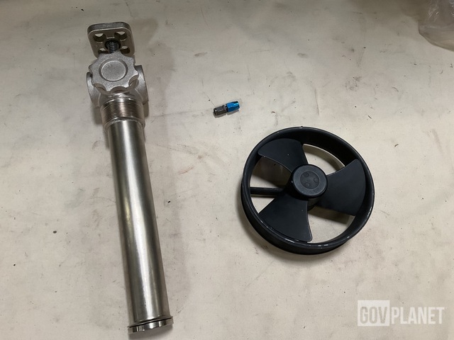 Surplus (1) Manifold Valve Assembly, (16) Straight Adapters & Assorted ...