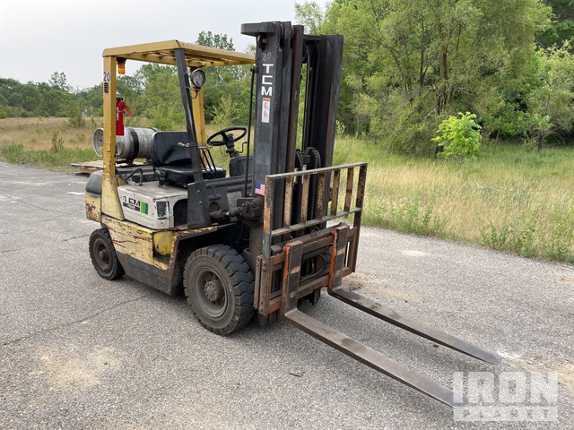 TCM FG25 3700 lb Pneumatic Tire Forklift in Shelby Township, Michigan ...