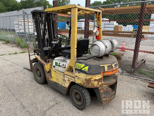 TCM FG25 3700 lb Pneumatic Tire Forklift in Shelby Township, Michigan ...
