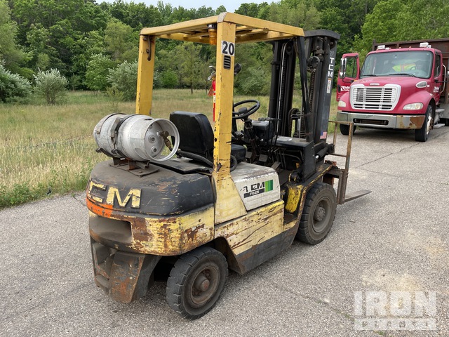 TCM FG25 3700 lb Pneumatic Tire Forklift in Shelby Township, Michigan ...