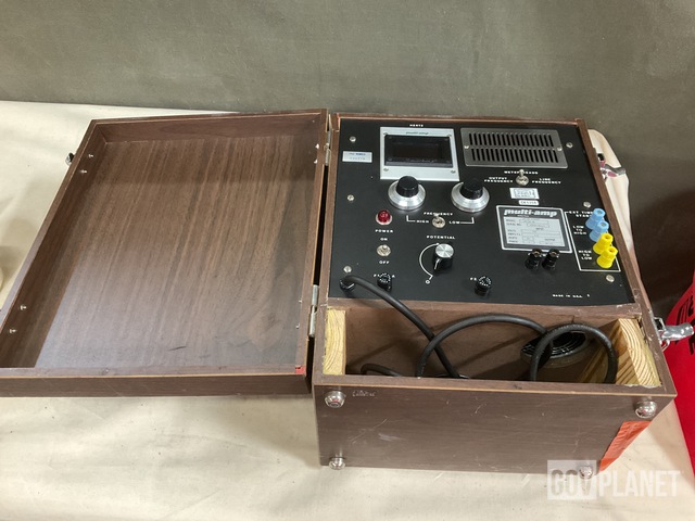 Surplus AVO Multi-Amp FG-50-DM Variable Frequency Generator in North ...