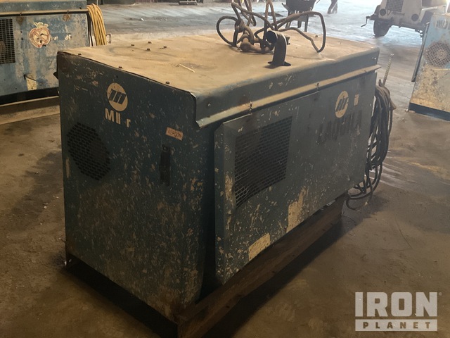 1998 Miller Big Blue 400D 400 A Skid-Mounted Stick Engine Driven Welder ...