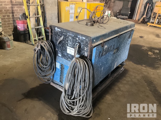 1998 Miller Big Blue 400D 400 A Skid-Mounted Stick Engine Driven Welder ...