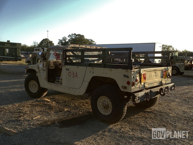 Surplus 2006 AM General M1097R1 HMMWV 2 Door Soft Top w/Truck Body in ...