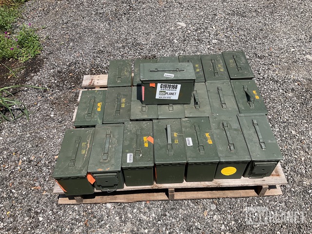 Surplus (21) M2A1 Ammo Cans - For 5.56mm in Springtown, Texas, United ...