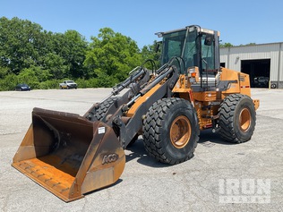 Case 721C Wheel Loader in Paris, Kentucky, United States (IronPlanet ...