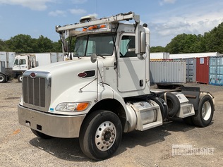 2012 Peterbilt 382 4x2 T/A Day Cab Truck Tractor in Voorhees, New ...