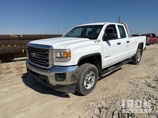 2015 GMC 2500HD 4x2 Crew Cab Pickup in Bakersfield, California, United ...