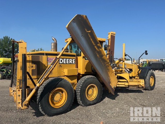 John Deere 772CH Motor Grader in Fargo, North Dakota, United States ...