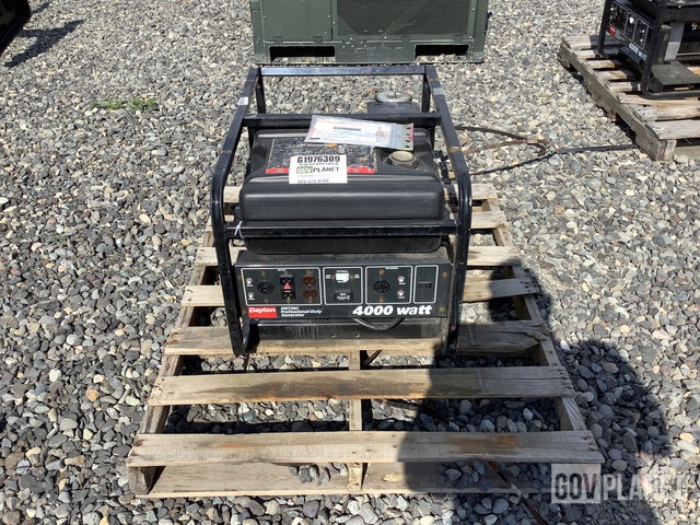 Surplus Dayton 4000 Watt 3W736C Portable Gas Generator in Hermiston ...