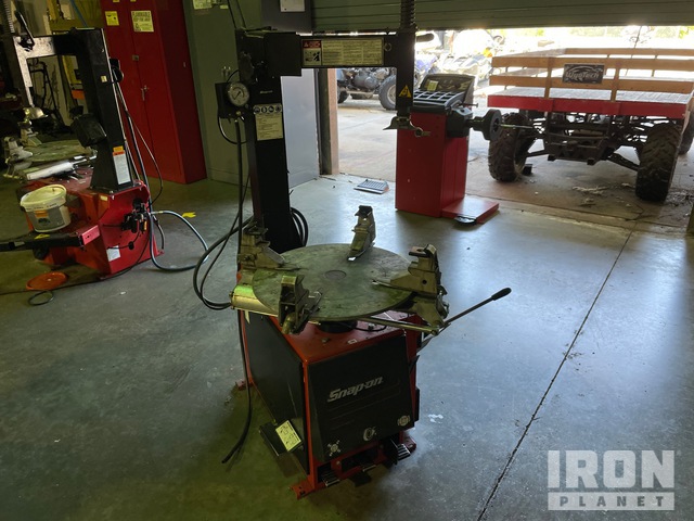 Snap-On EEWH310B Tire Changer in Ormond Beach, Florida, United States ...