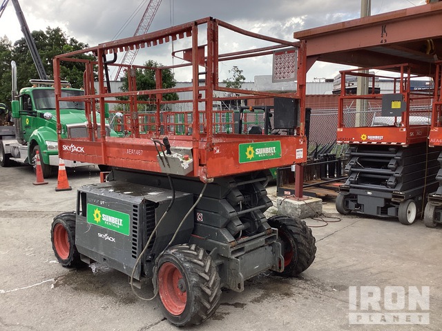 Skyjack 6832RT Diesel Scissor Lift in Miami, Florida, United States ...