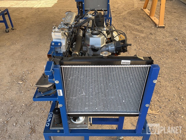 Surplus Toyota 22R EFI Engine w/Stand in Yermo, California, United ...