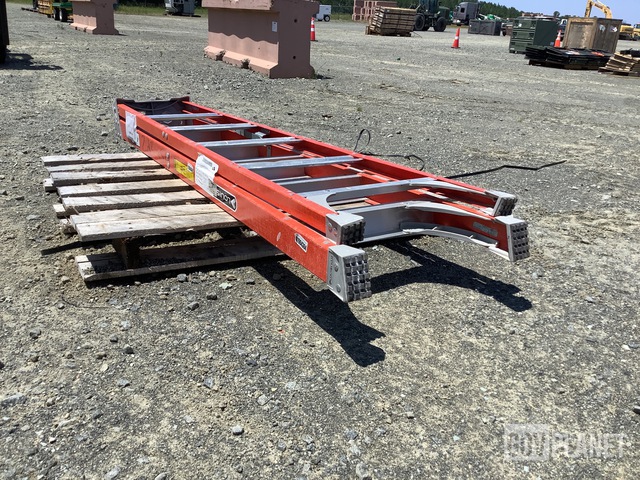 Surplus Louisville FS1506 6' Fiberglass Step Ladder in Butner, North ...