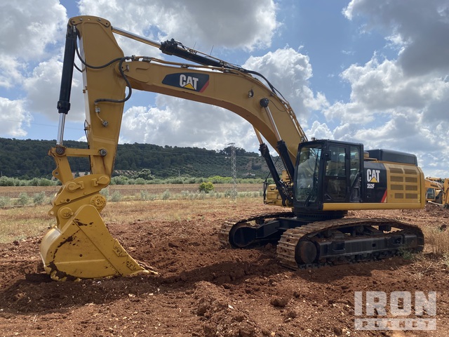 2015 Cat 352F Tracked Excavator