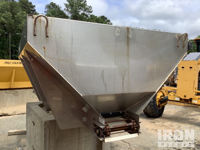 Buyers Salt Dogg Salt Spreader in Raleigh, North Carolina, United ...