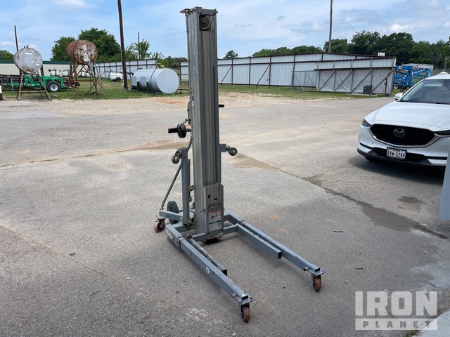 2017 Genie SLC-18 Material Hoist in Malakoff, Texas, United States ...