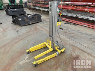 2019 Sumner 2412 Material Hoist in Glendale, California, United States ...