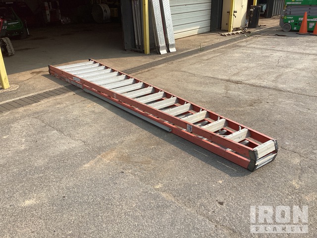 2011 Louisville FM1416HD 16 ft Twin Step Ladder in Danboro ...