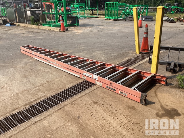 2011 Louisville FM1416HD 16 ft Twin Step Ladder in Danboro ...