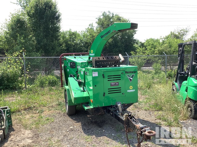 2015 Vermeer BC1000XL Tow-Behind Wood Chipper in LAFAYETTE, Indiana ...