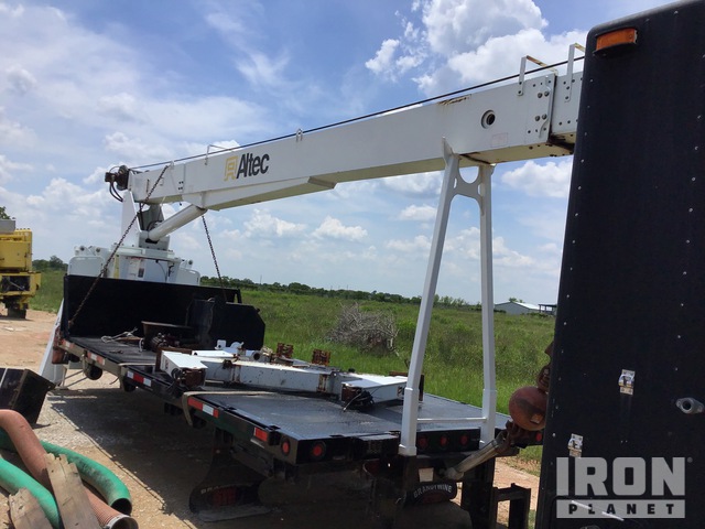 2013 (unverified) Altec AC18 - 70B Hydraulic Straight Boom on Flatbed ...