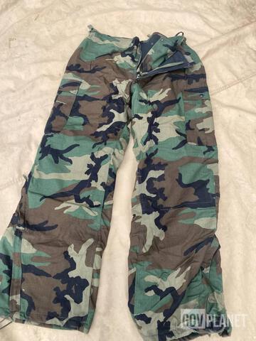 Surplus 40 (80 pieces) X-Large Military NBC Protective Suit in Santa ...