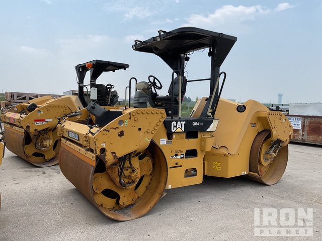 2015 Cat CB54 XW Double Drum Roller in Hutto, Texas, United States ...