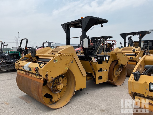 2015 Cat CB54 XW Double Drum Roller in Hutto, Texas, United States ...