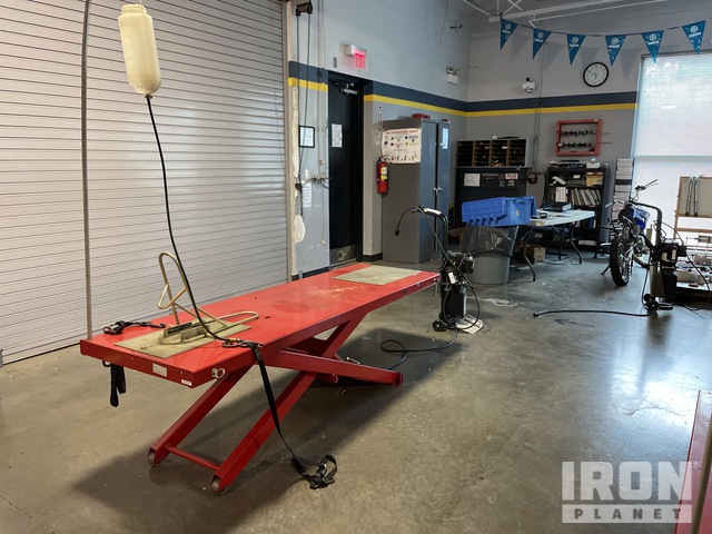 Snap-On Hydraulic Motorcycle Lift in Ormond Beach, Florida, United ...