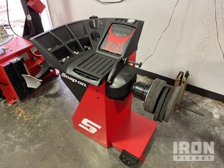 Snap-On EEWB333A Tire Balancer in Ormond Beach, Florida, United States ...