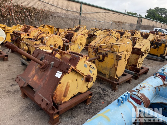 Quantity of (3) Crawler Tractor Winches in Channelview, Texas, United ...