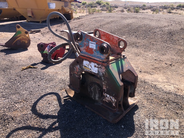 NPK C8B 28 in Plate Compactor Attachment in Albuquerque, New Mexico ...