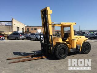 1985 Hyster H200HS Pneumatic Tire Forklift, Bridgeview, Illinois ...