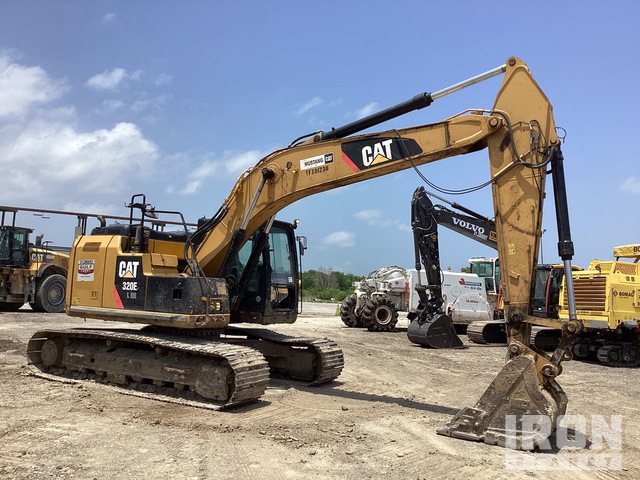 2015 Cat 320E LRR Tracked Excavator in Baytown, Texas, United States ...