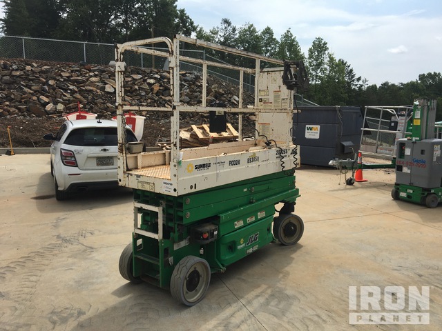 2016 JLG 2032ES Electric Scissor Lift