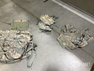 Surplus (5) Large Field Pack Sets, (46) Waist Packs & Assorted Items in ...