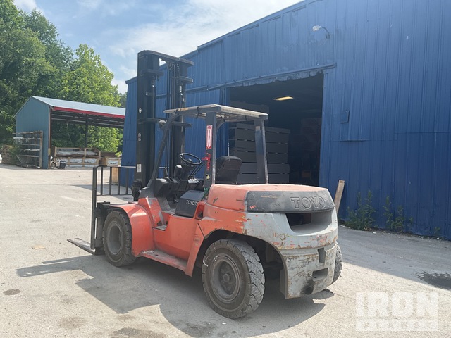 2005 Toyota 7FDU70 14100 lb Pneumatic Tire Forklift in Milton, West ...