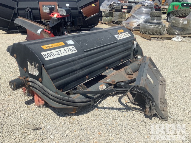 Bobcat 6905806 82 in Skid Steer Angle Blade in Morris, Illinois, United ...