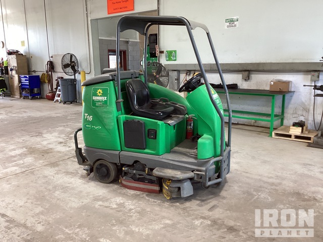 2015 Tennant T16 Ride-On Electric Floor Scrubber in Perth Amboy, New ...